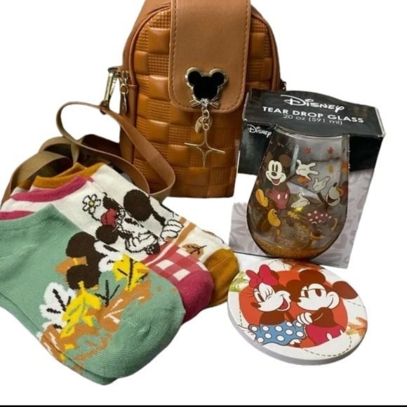 Disney | Bags | Disney Bundle Mickey Mouse Minnie Mouse Nwt | Poshmark